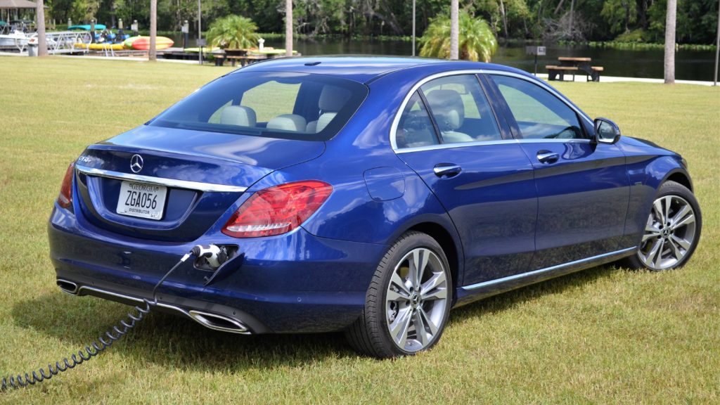 Mercedes-Benz 2019 C350e – Grundy Insurance